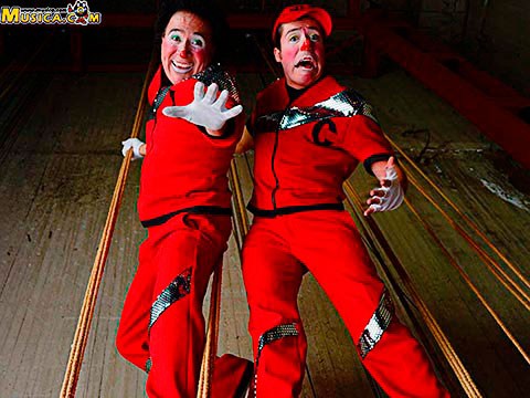 Biografía de Lagrimita y Costel - Musica.com