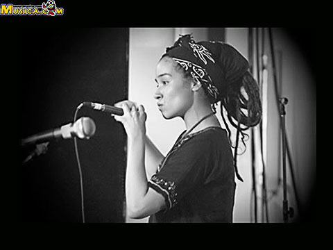 Biografía de Alika - Musica.com