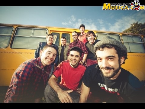 Biografía de Txarango - Musica.com