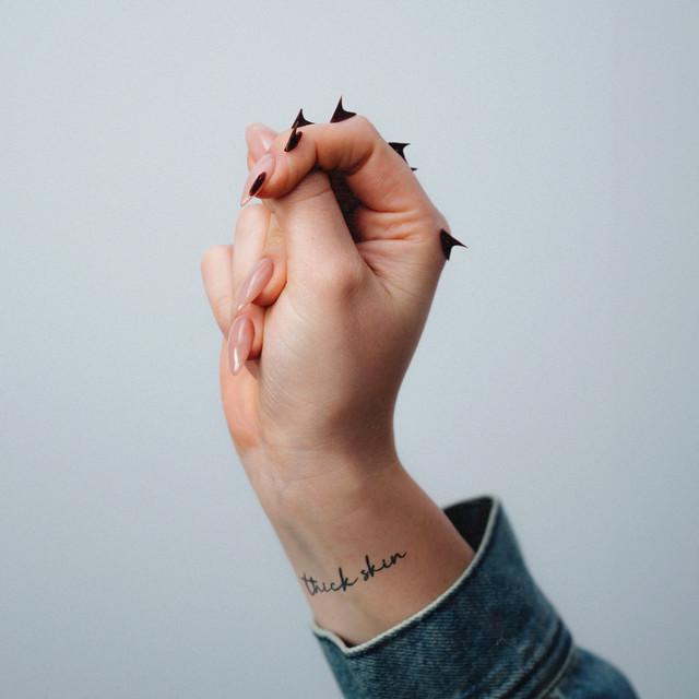 Thick Skin - Análisis | Significado - Lauren Spencer Smith