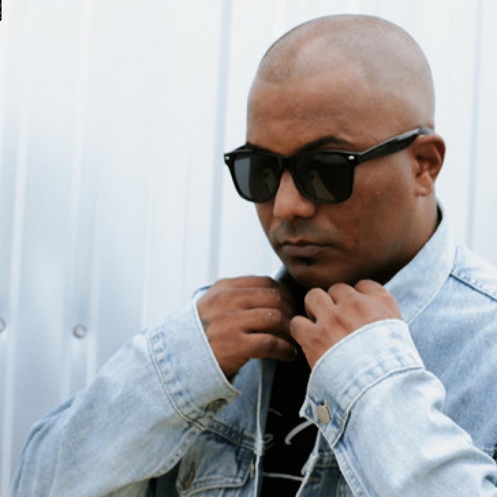 Biografía de DJ Yamil - Musica.com