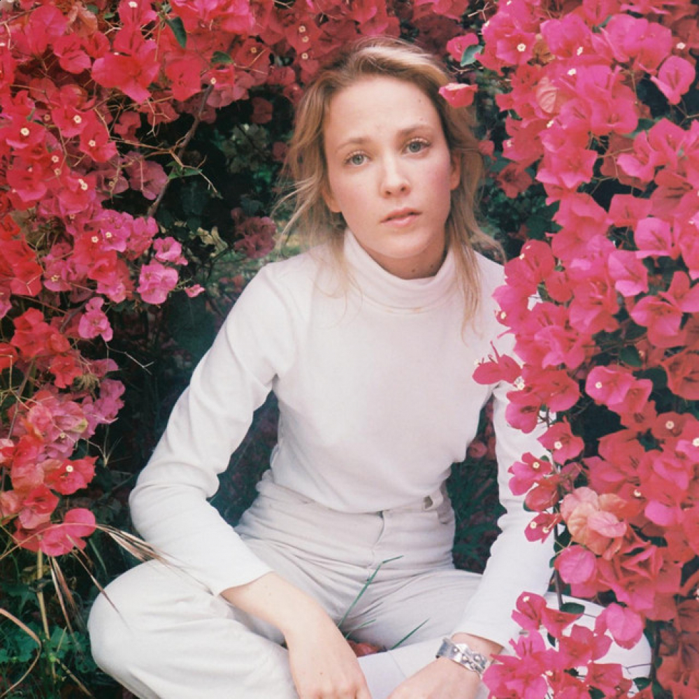 Biografía de Emma Louise - Musica.com