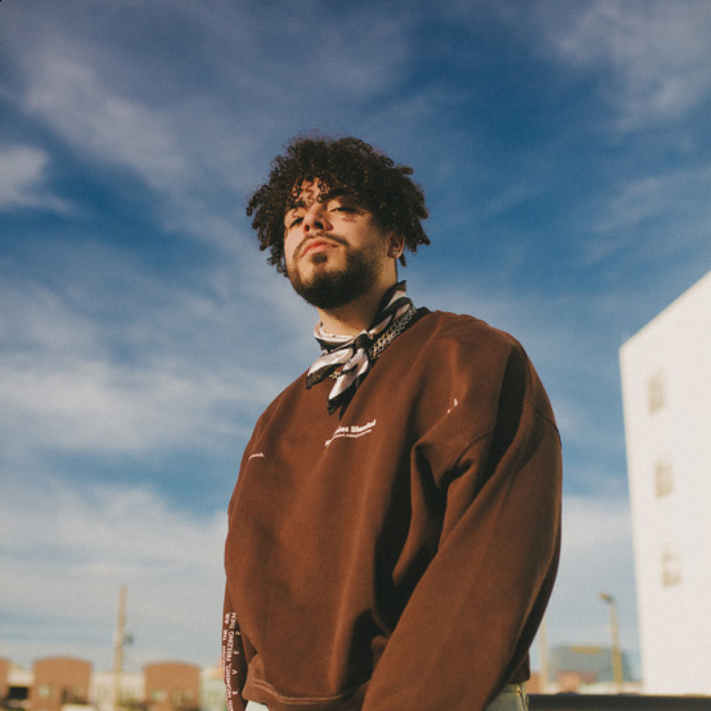 SOLO ESTÁS TÚ - Letra - Kenny Rivers y Anmily Brown - Musica.com