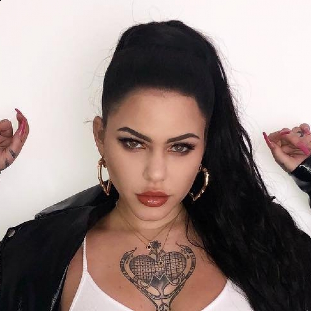 Fama Poder y Dinero - Letra - Malucci - Musica.com