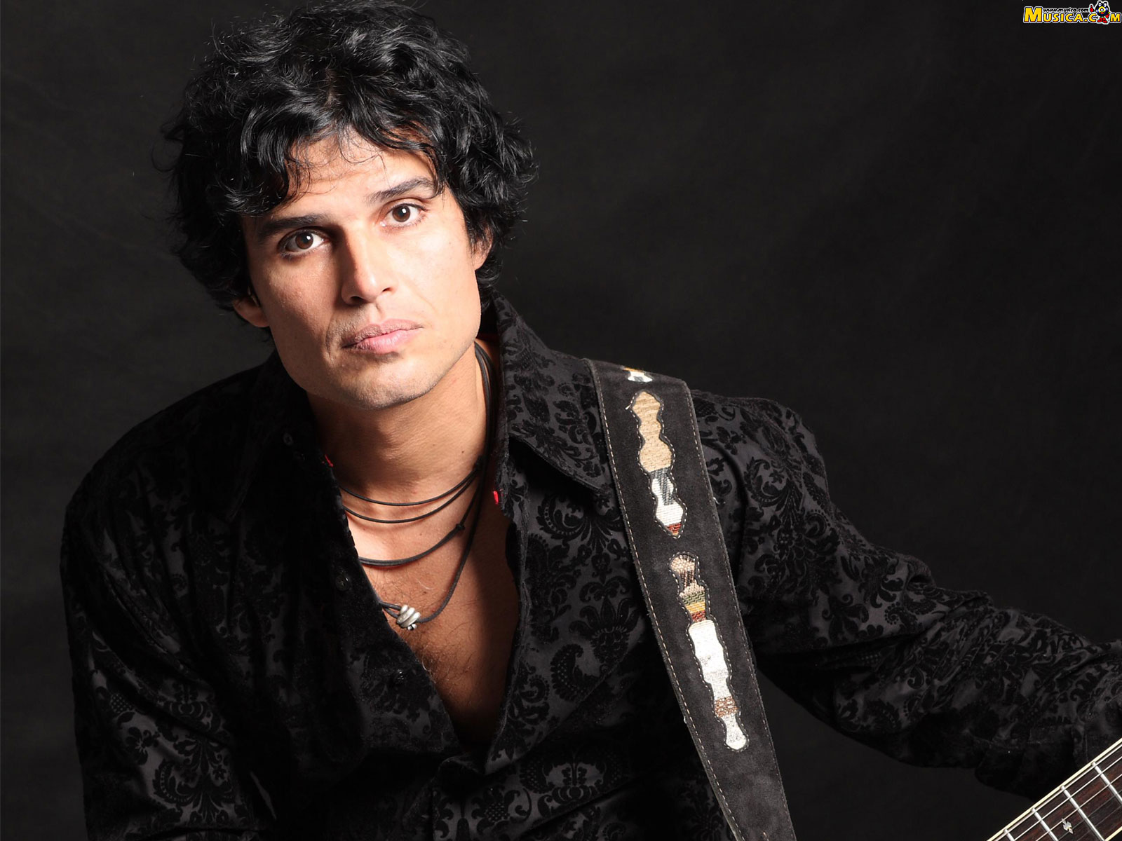 Fondo de pantalla de Pedro Suarez Vertiz - MUSICA.COM