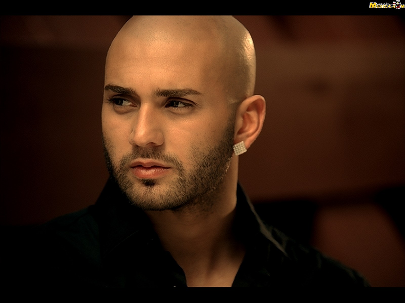 Fondo de pantalla de Massari - MUSICA.COM