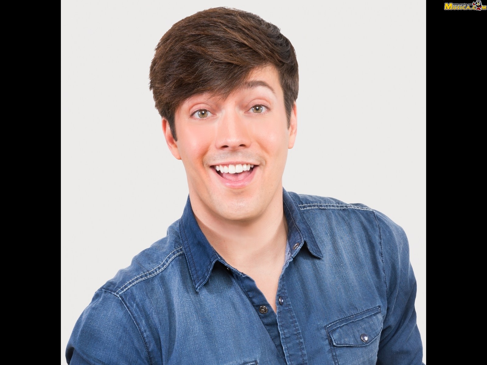 Fondo de pantalla de Roger Gonzalez - MUSICA.COM